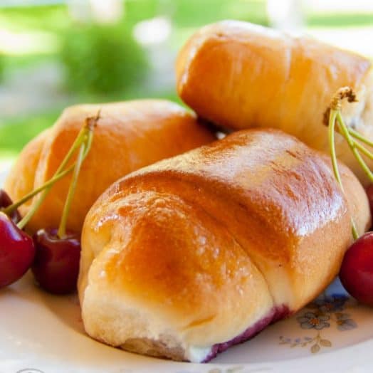 Buchty - Sweet Cherry Filled Buns Recipe