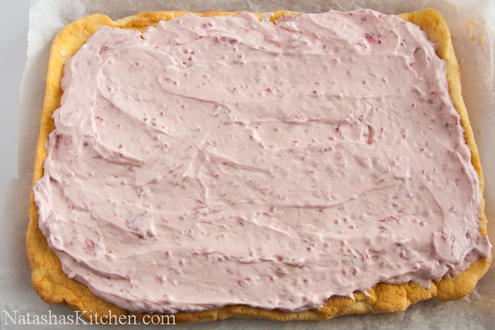 Biskvit Raspberry Roulade (Roulette) Cake - Рулет