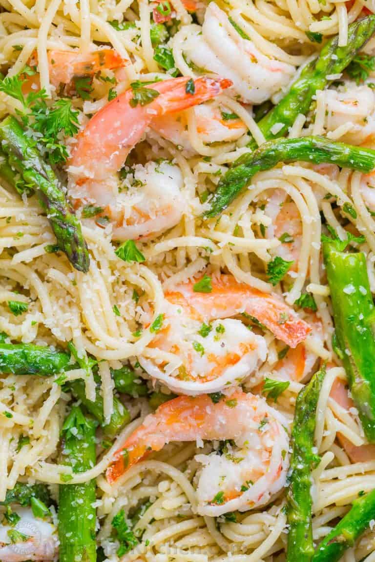 Shrimp Scampi Pasta Recipe (VIDEO) - NatashasKitchen.com