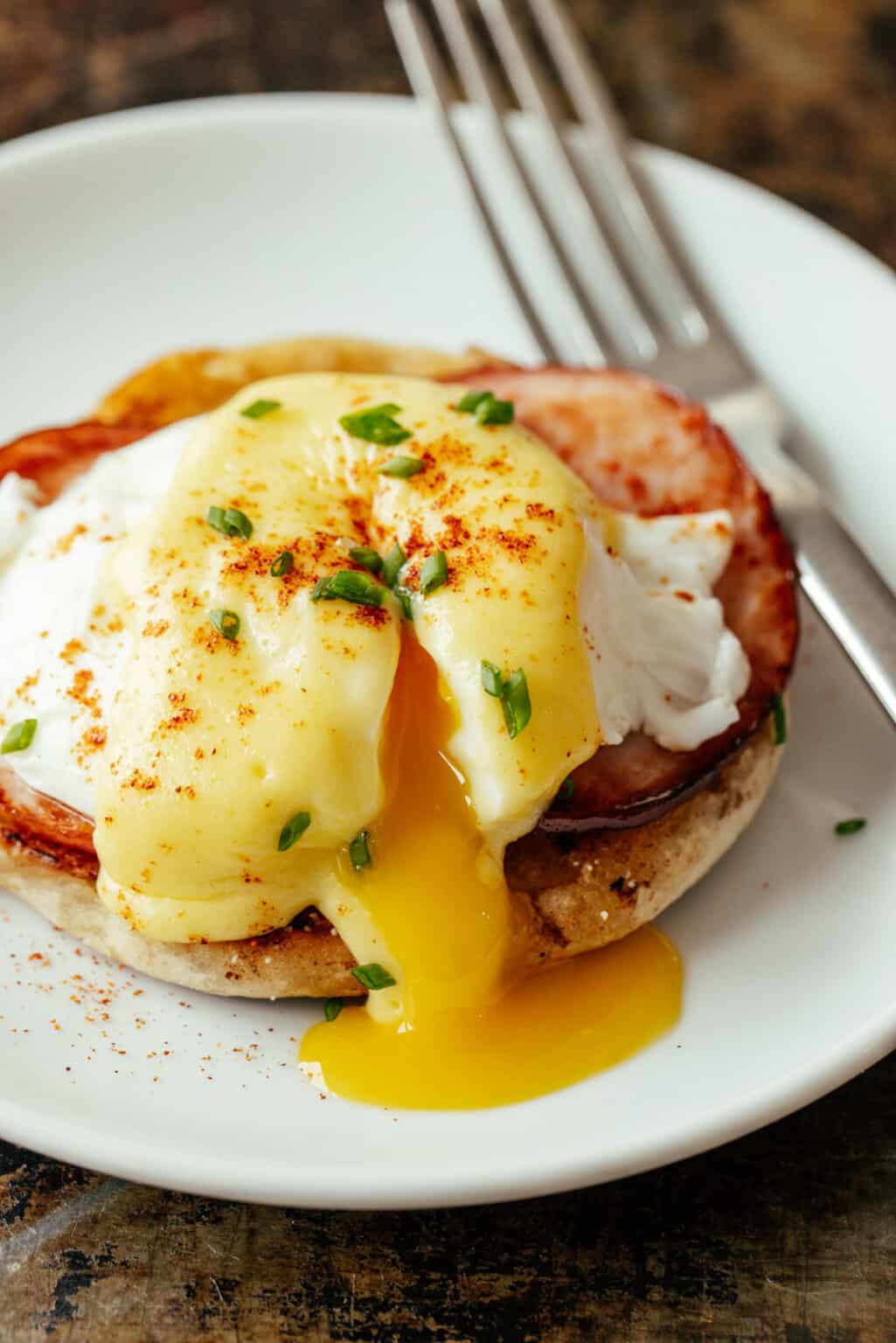 Eggs Benedict Recipe - NatashasKitchen.com