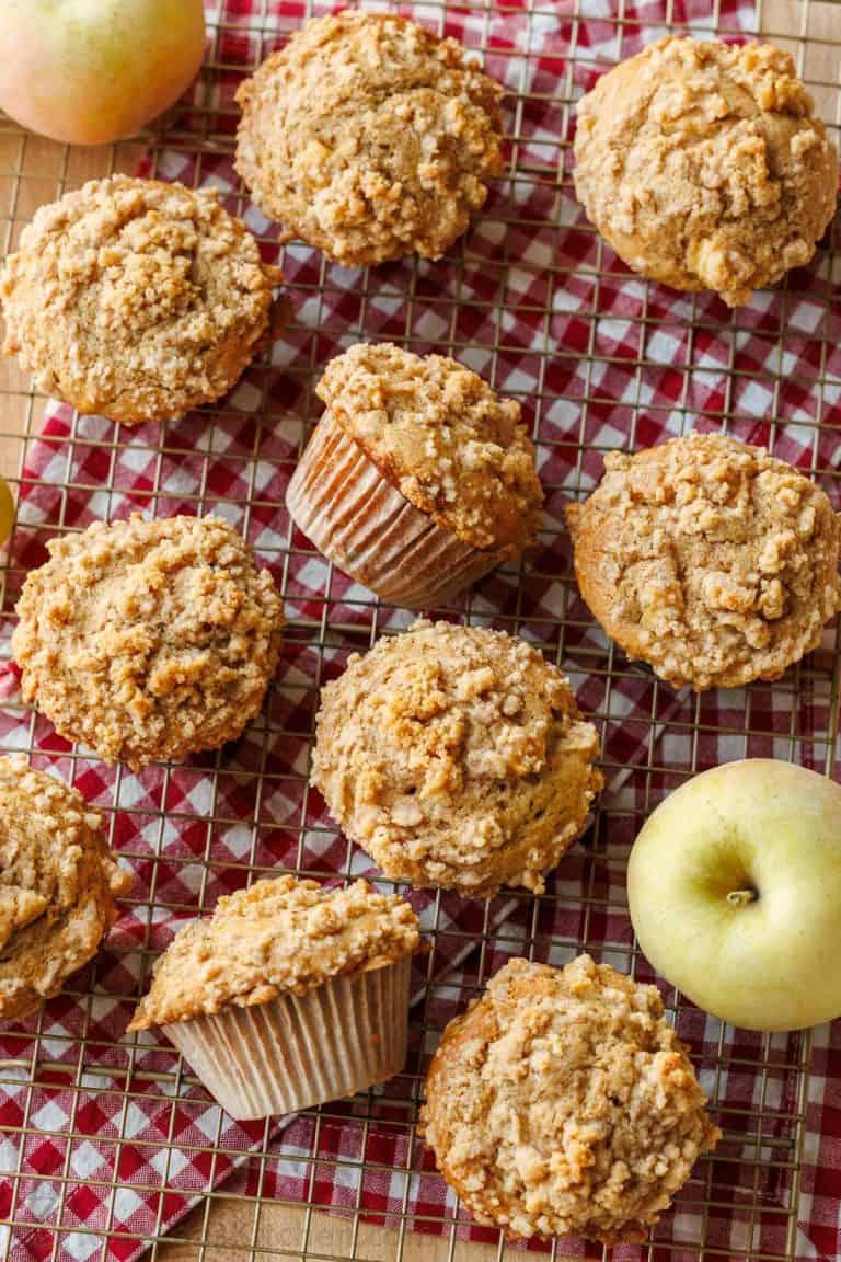 Cinnamon Apple Muffins